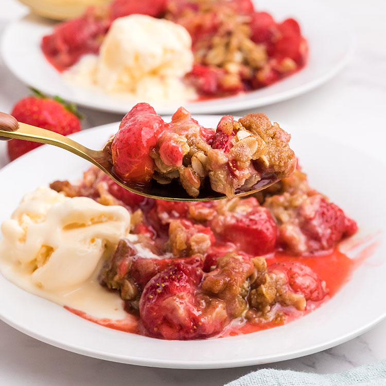 Strawberry Crumble - Frosting and Confetti